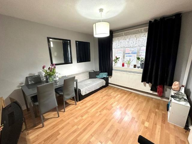 2 bedroom detached house to rent