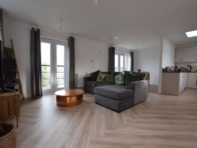 2 bedroom detached house to rent