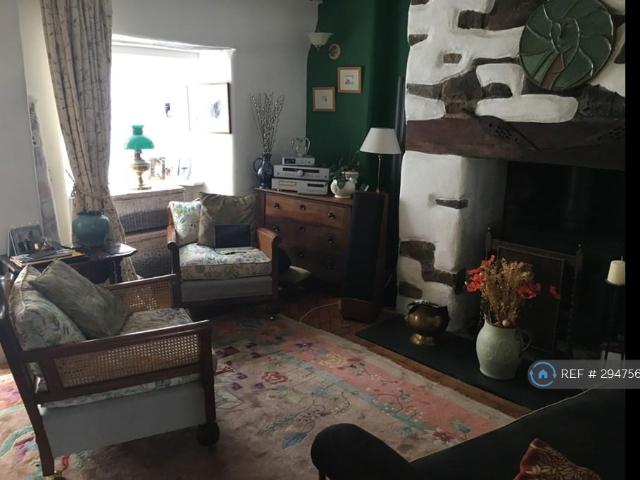 2 bedroom detached house to rent