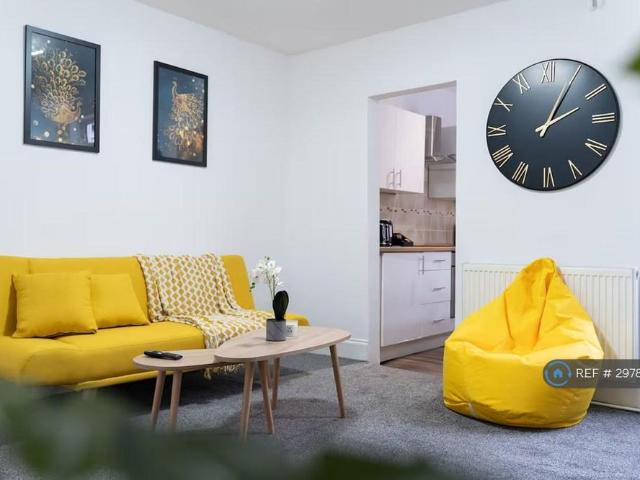 2 bedroom detached house to rent