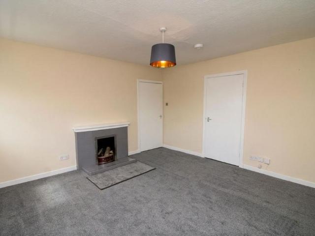 2 bedroom detached house to rent