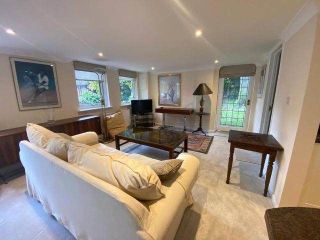 2 bedroom detached house to rent