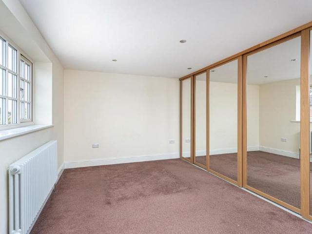 2 bedroom detached house to rent