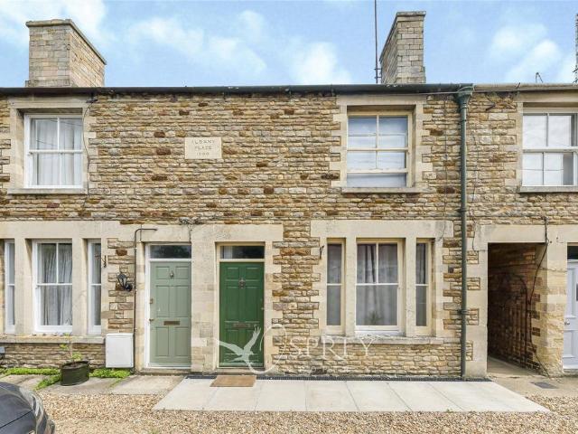 2 bedroom detached house to rent