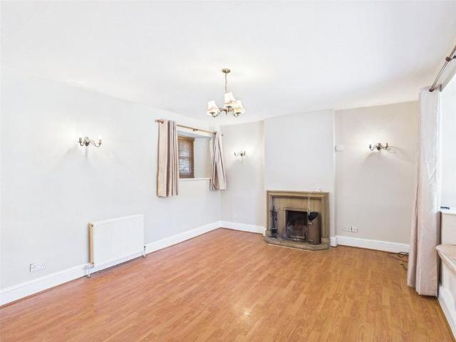 2 bedroom detached house to rent