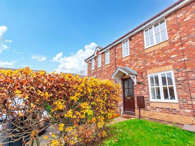 2 Bedroom Detached House To Rent In Ullswater Close, Gamston, Nottingham, Nottinghamshire, NG2