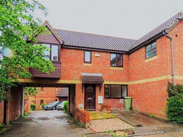 2 Bedroom Detached House To Rent In Ancona Gardens, Shenley Brook End, Milton Keynes, MK5