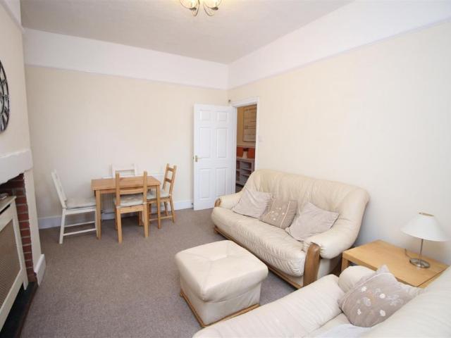 2 bedroom Detached house to rent in Hyde Terrace, South Gosforth, Newcastle upon Tyne NE3