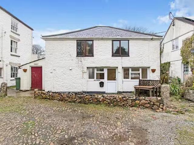 2 bedroom Detached Property to rent, Wall Road, Gwinear, TR27.