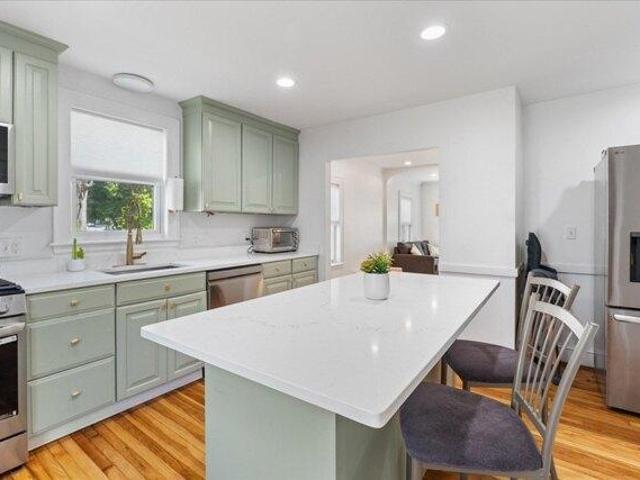 2 bedroom, Dedham MA 02026 103443877