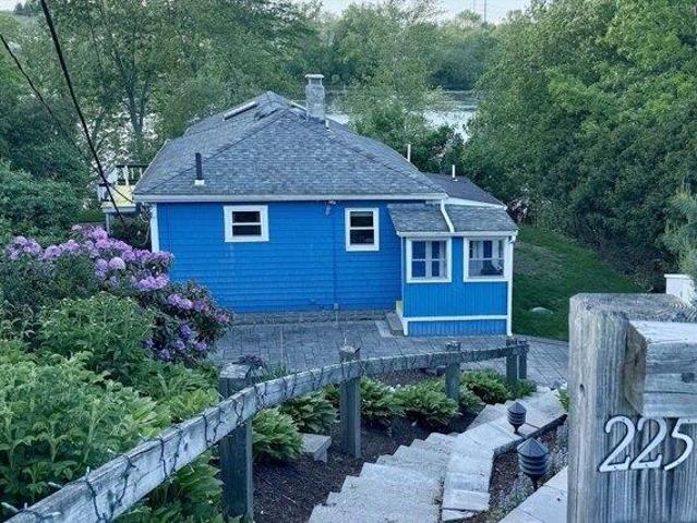 2 bedroom, Dedham MA 02026 103431677