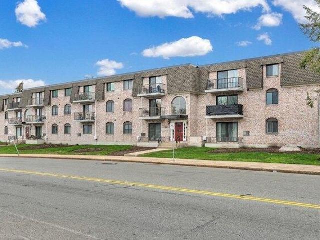 2 bedroom, Dedham MA 02026 104261495