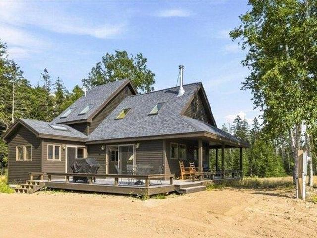2 bedroom, Deer Isle ME 04627 105109485