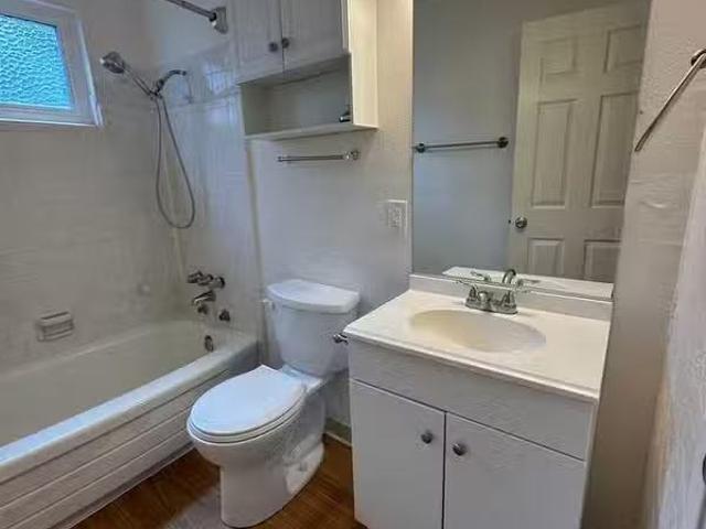 2 Bedroom Del Paso Manor