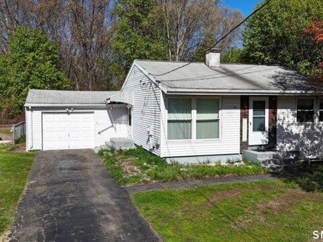 2 bedroom, Derby CT 06418 104408595