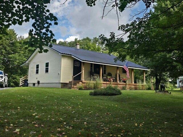 2 bedroom, Derby VT 05829 105175143