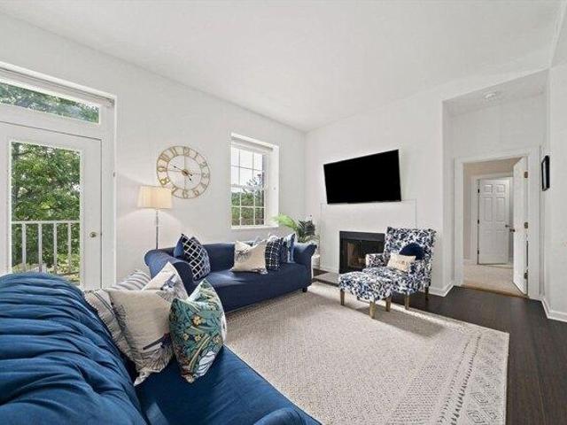 2 bedroom, Duxbury MA 02332 104043035