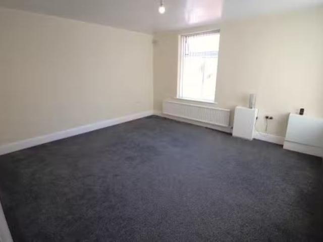 2 bedroom duplex for rent in Back Walmersley Road West, Bury.