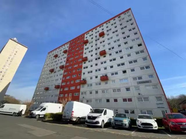 2 bedroom duplex for rent in Beaconview Road, West Bromwich, B71