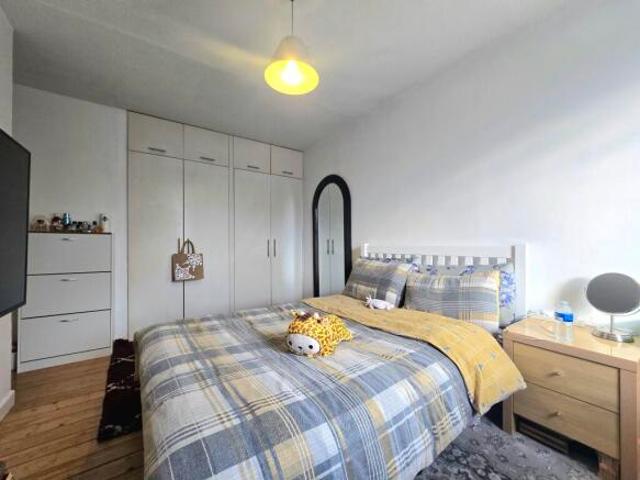 2 bedroom duplex for rent in Breasley Close, Wandsworth, London, SW15