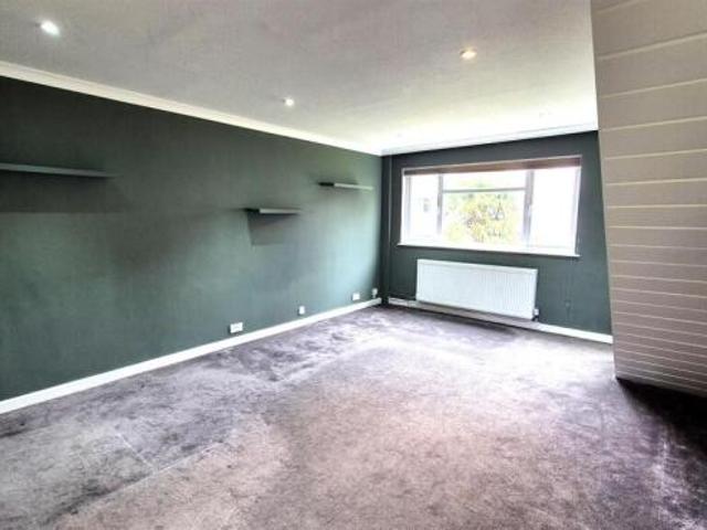 2 bedroom duplex for rent in Fairways, Thornbury Road, TW7