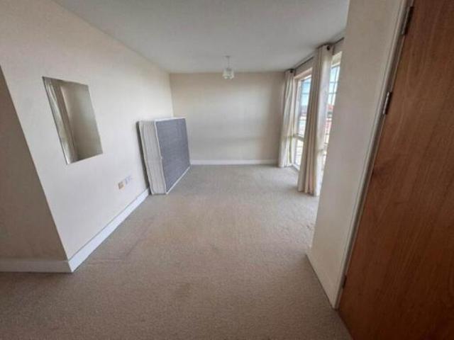 2 bedroom duplex for rent in Falcon Drive, Cardiff Bay, CF10