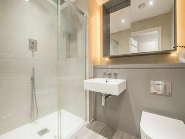 2 bedroom duplex for rent in Farm Lane London SW6