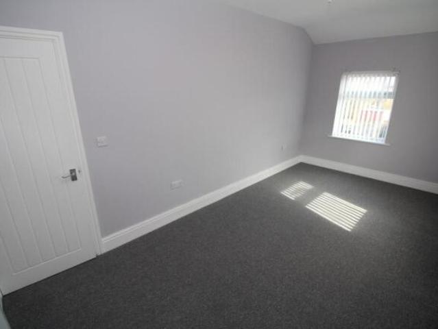 2 bedroom duplex for rent in Fletcher Drive, Aigburth, L19