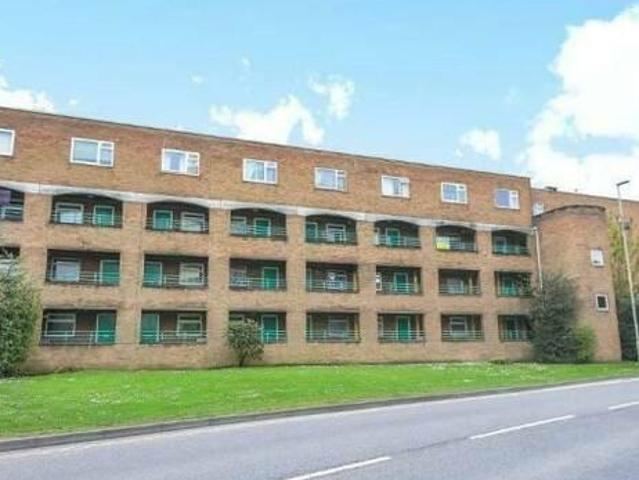 2 bedroom duplex for rent in Goat Lane BASINGSTOKE RG21