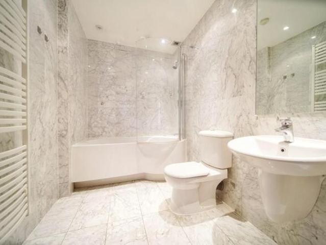 2 bedroom duplex for rent in Grainger Street, Newcastle Upon Tyne, NE1