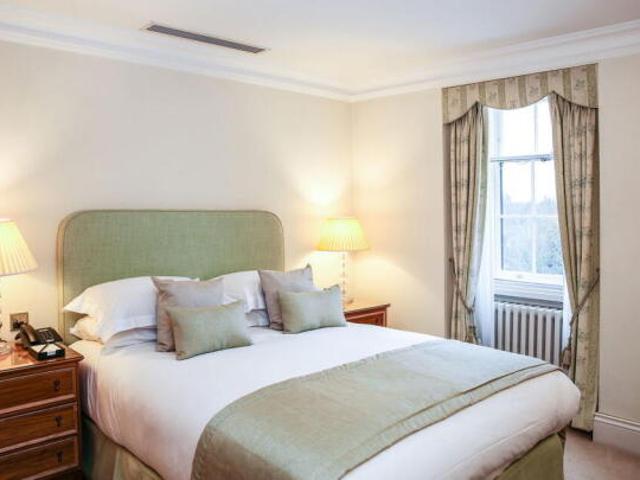 2 bedroom duplex for rent in Hyde Park Gate, London, SW7