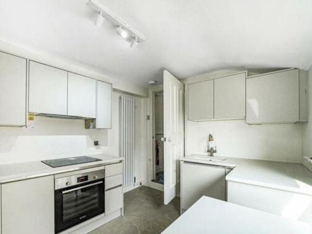 2 Bedroom Duplex For Rent In London