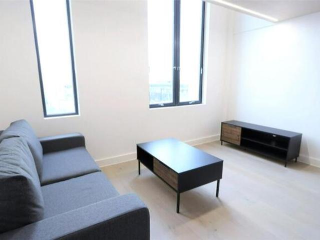 2 bedroom duplex for rent in Spinners Way, Manchester, M15