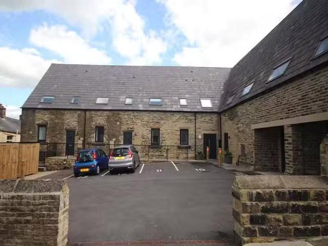 2 bedroom duplex for rent in Wellington Street, Barnoldswick.