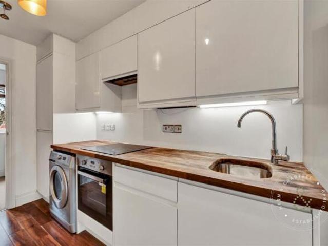 2 bedroom duplex for rent in Western Avenue, Llandaff, Cardiff, CF5
