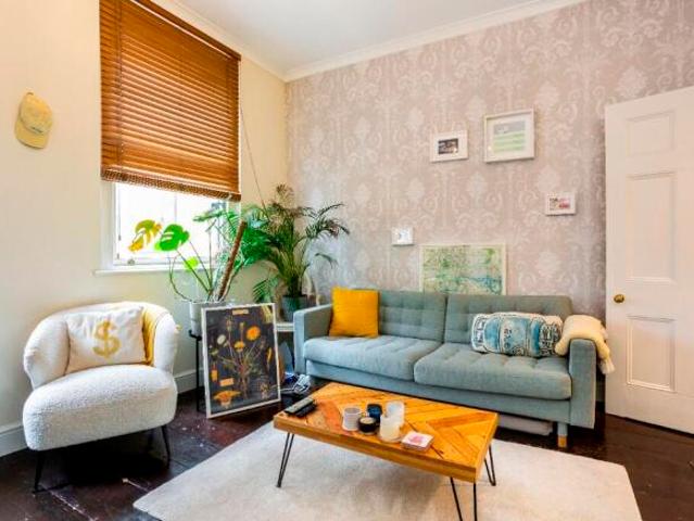 2 bedroom duplex for rent in Wheler Street, London, E1