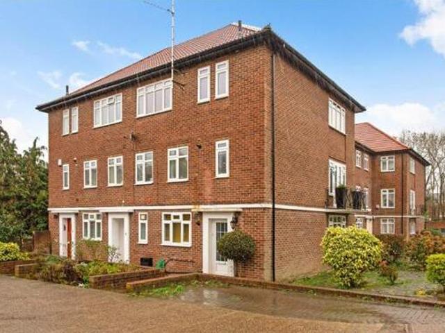 2 Bedroom Duplex For Sale In Northwood, Middlesex
