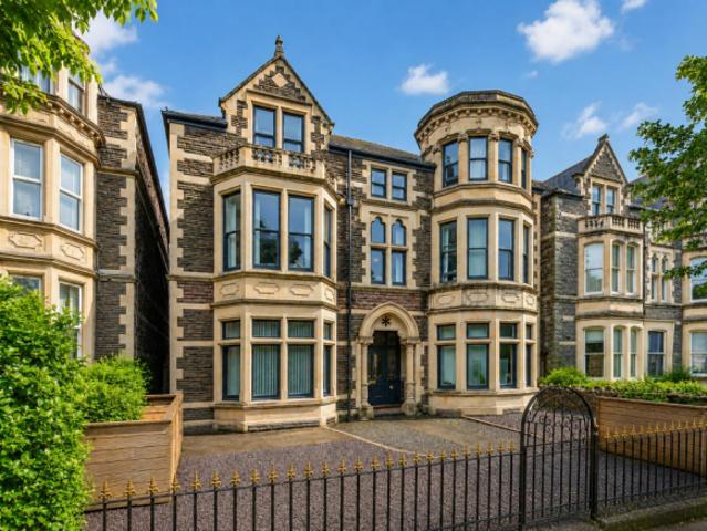 2 bedroom duplex for sale in Cathedral Road, Pontcanna, CF11