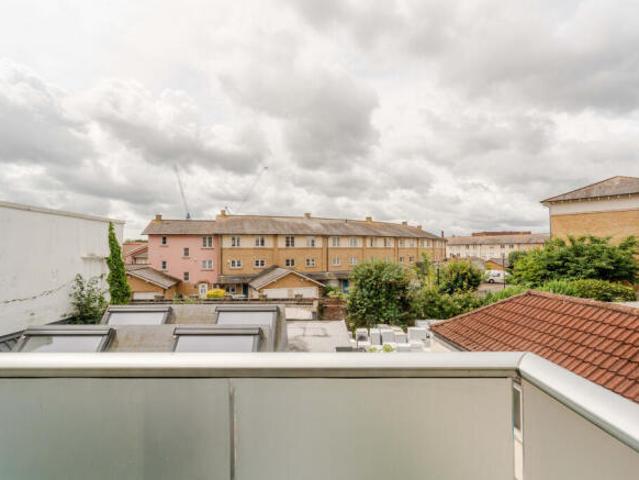 2 bedroom duplex for sale in Hotwell Road, Hotwells, Bristol, BS8