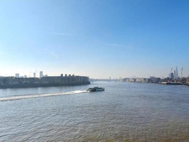 2 Bedroom Duplex For Sale In Limehouse, London