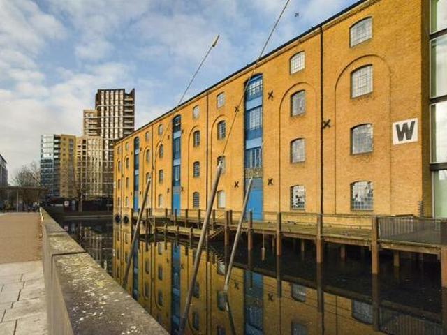 2 Bedroom Duplex For Sale In Royal Docks