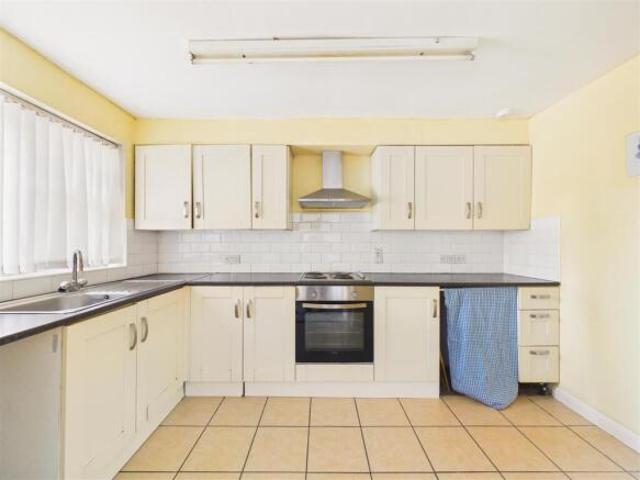 2 bedroom duplex for sale in St. Lukes Court, Willerby, Hull, HU10