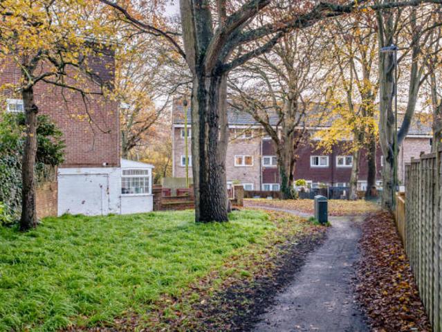 2 bedroom duplex for sale in Wadhurst Gardens, Southampton, Hampshire, SO19