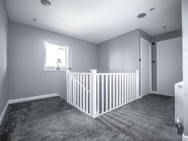 2 bedroom duplex for sale in 6/10 Meggetland View, Edinburgh, EH14 1XT, EH14