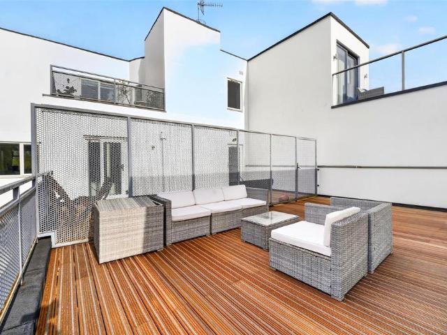 2 bedroom duplex for sale