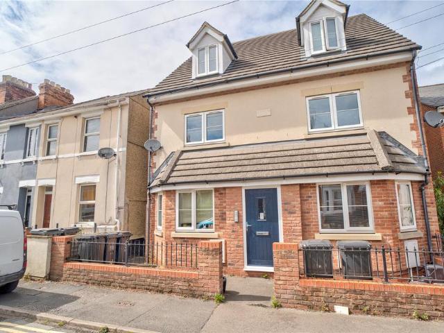 2 bedroom duplex for sale