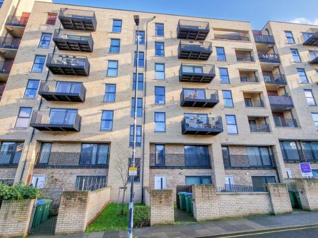 2 bedroom duplex for sale