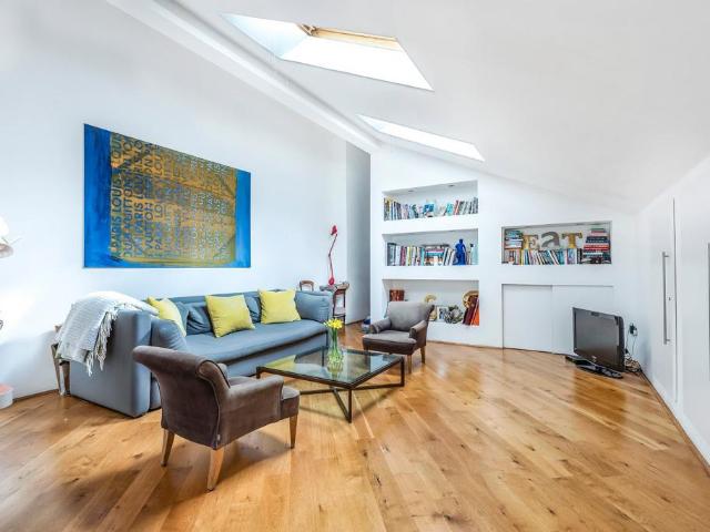 2 bedroom duplex for sale