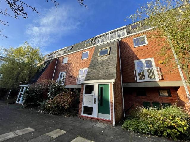 2 bedroom duplex for sale
