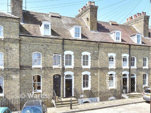 2 bedroom duplex for sale